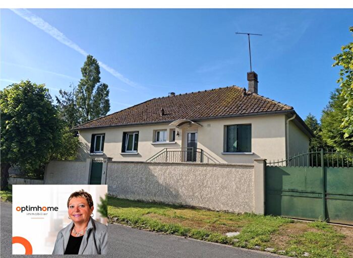 Clévilliers : Maison 5 pièces à vendre