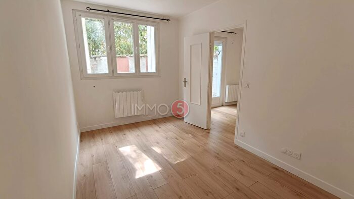 Appartement 2 pièces à Le Raincy, Gare, à vendre