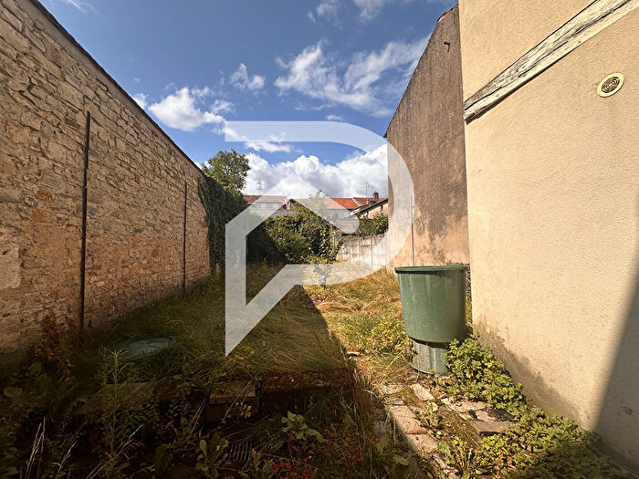 Appartement à vendre - Lunéville, Centre-ville, Château - 2 pièces - 1 chambre