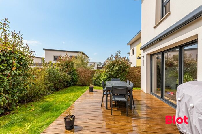 Maison à vendre - Le Rheu - 5 pièces - 3 chambres