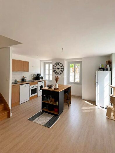 Appartement 4 pièces à louer à Saint-Chef
