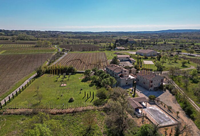 Maison à vendre - Saint-Jean-de-Serres - 20 pièces - 14 chambres