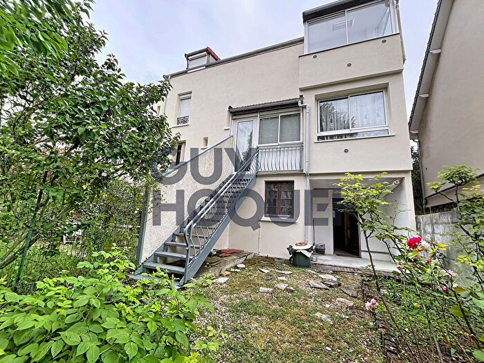 Vitry-sur-Seine, Port à l'Anglais, Zone d'activité : Maison 5 pièces à vendre