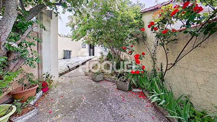 La Rochelle, Petit Marseille, Villeneuve-les-Salines : Maison 5 pièces à vendre