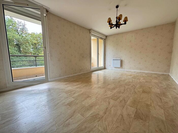 Appartement à vendre - Le Plessis-Trévise, Centre-ville, Orly Parc - 3 pièces - 2 chambres