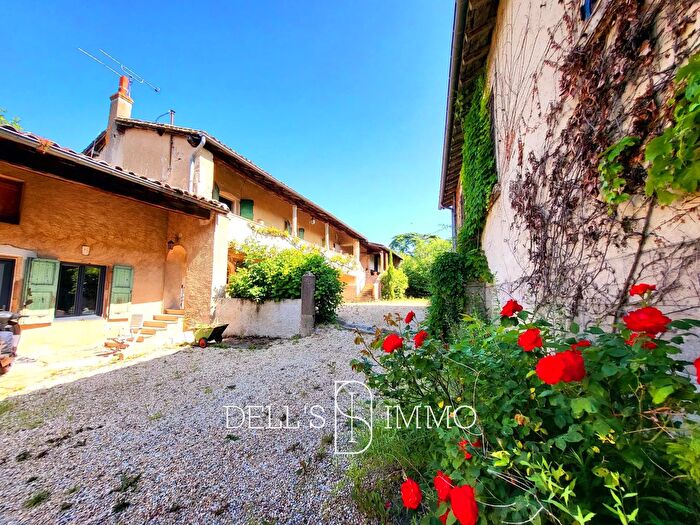 Maison à vendre - Fleurie - 8 pièces - 2 chambres