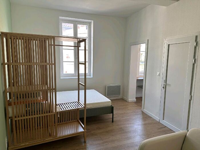 Appartement à louer - Albi, La Madeleine - 1 pièce