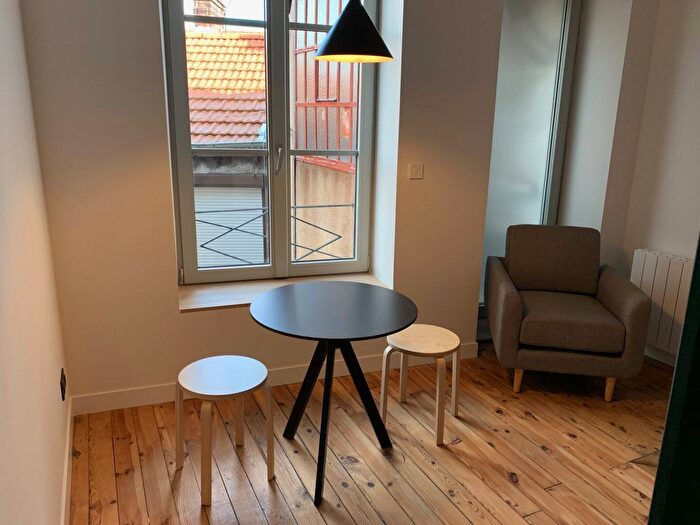 Appartement à louer - Saint-Étienne - 2 pièces - 1 chambre