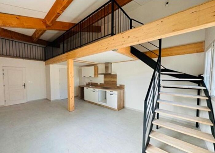 Appartement à louer - Lambesc - 2 pièces - 1 chambre