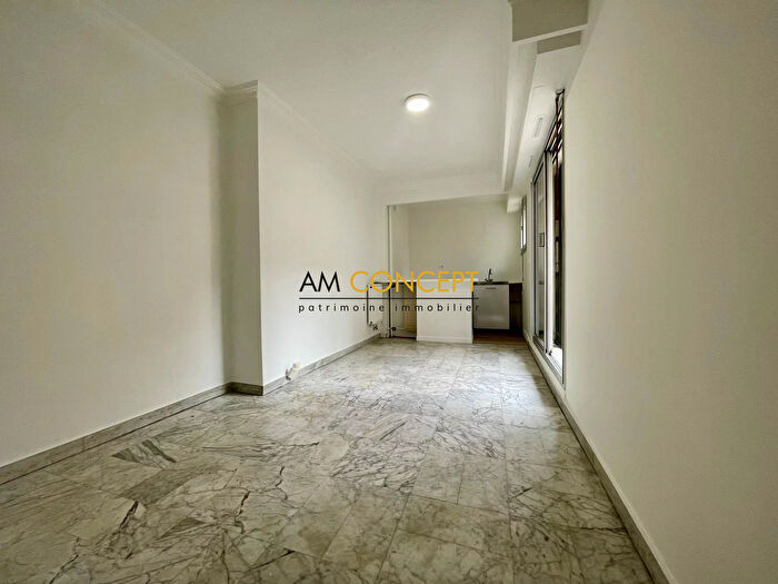 Appartement 1 pièce à Nice, Saint-Roch, à vendre