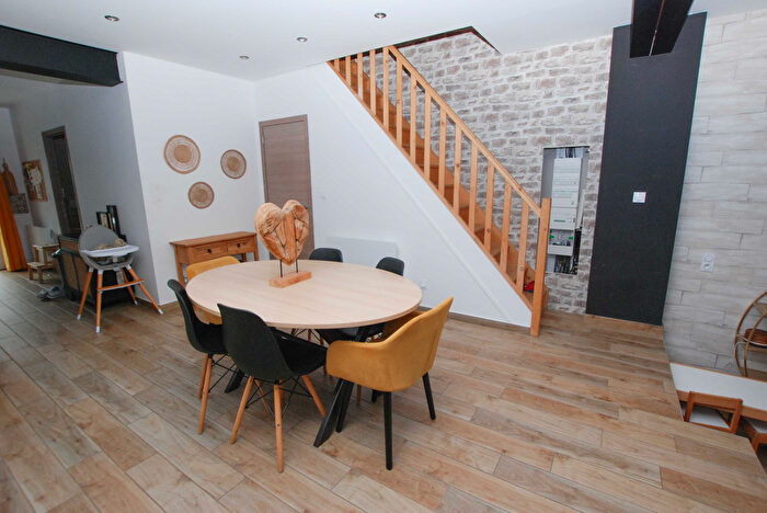 Maison à vendre - Jeumont - 15 pièces - 8 chambres