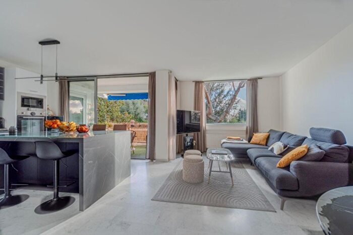 Appartement 4 pièces à Cannes, Californie Pezou, à vendre