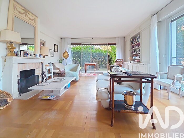 Appartement à vendre - Ville-dAvray - 4 pièces - 2 chambres