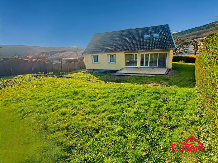 Maison à vendre - Bogny-sur-Meuse - 8 pièces - 6 chambres