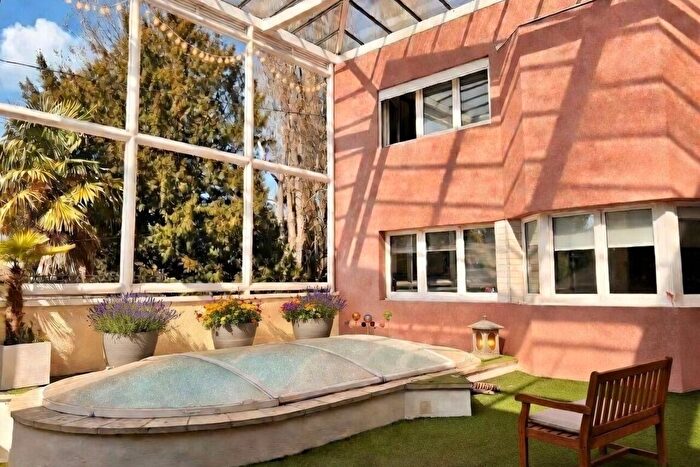 Saint-Maur-des-Fossés : Maison 7 pièces à vendre