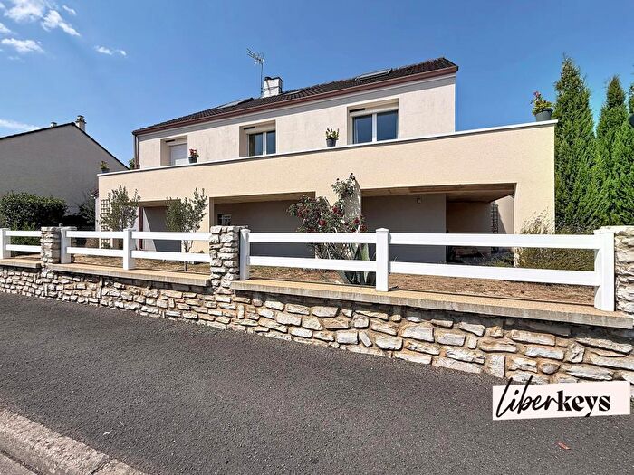 Ruaudin : Maison 7 pièces à vendre