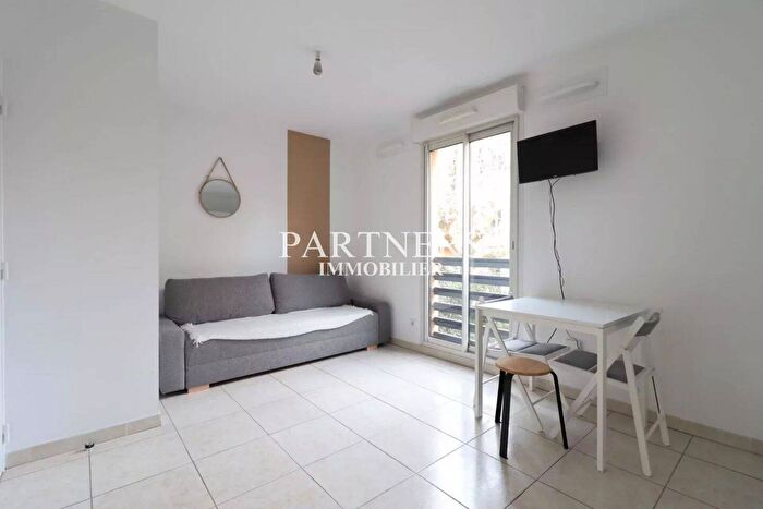 Centre Ville, Aix-en-Provence - Appartement 1 pièce à louer