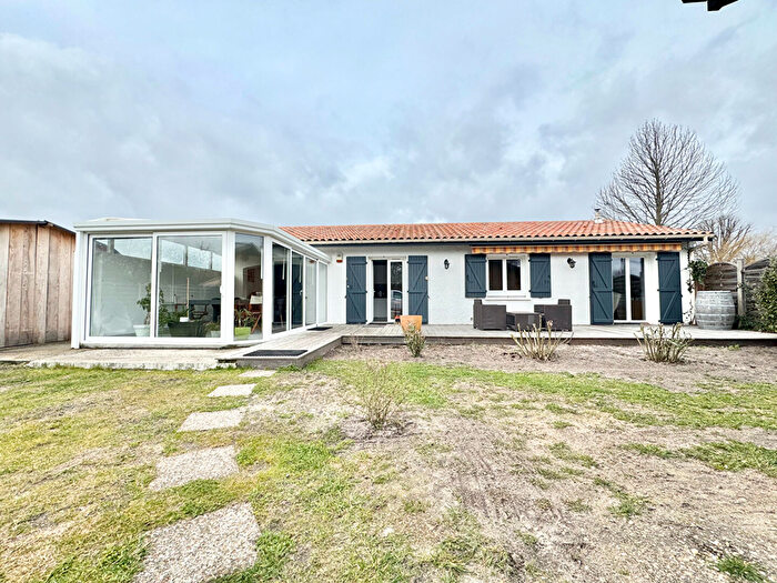 Maison à vendre - Gujan-Mestras, Mestras - 6 pièces - 4 chambres