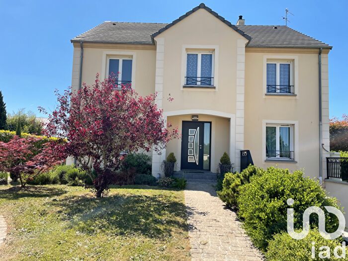 Maison à vendre - Grisy-Suisnes - 8 pièces - 4 chambres