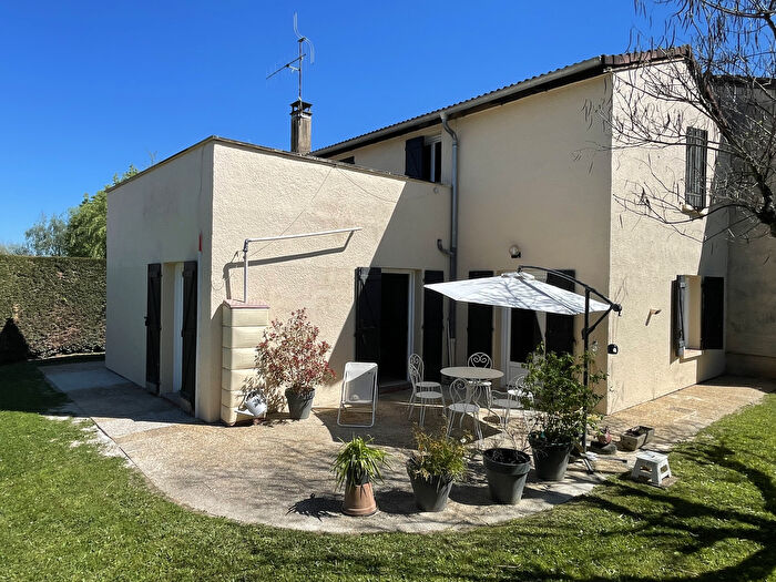 Maison à vendre - Limas - 5 pièces - 4 chambres