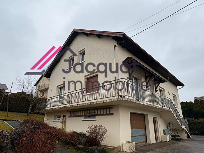 Maison à vendre - Champagnole - 9 pièces - 4 chambres