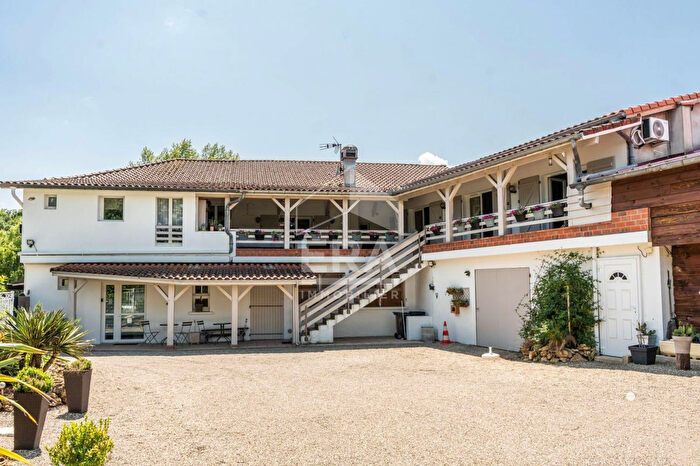 Maison 16 pièces à vendre - Villeneuve-de-Marsan