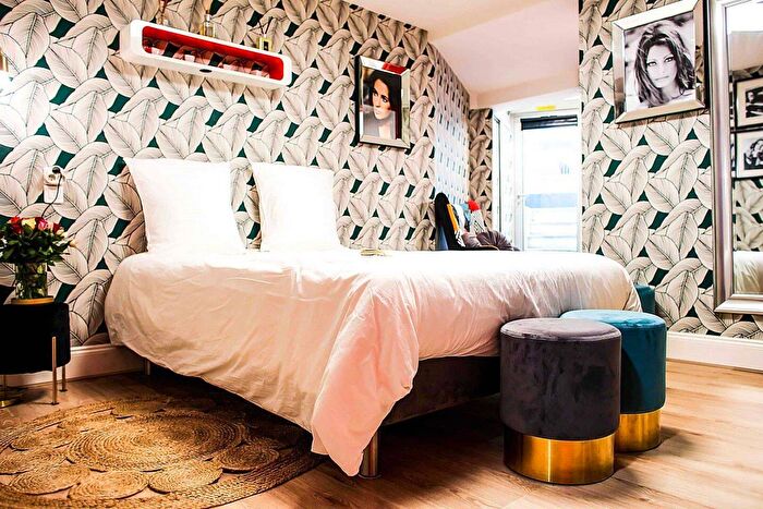 Appartement à louer - Sans Souci-Dauphiné, Lyon ème arrondissement - 3 pièces - 1 chambre