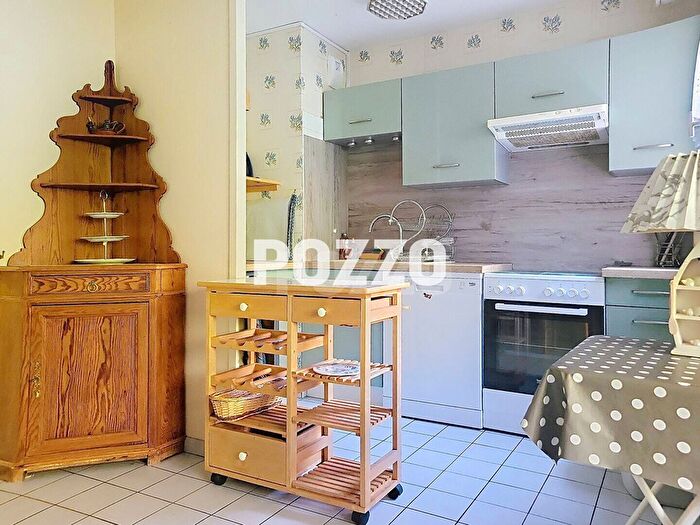 Secteur Sauvegarde, Honfleur : Appartement 2 pièces à louer