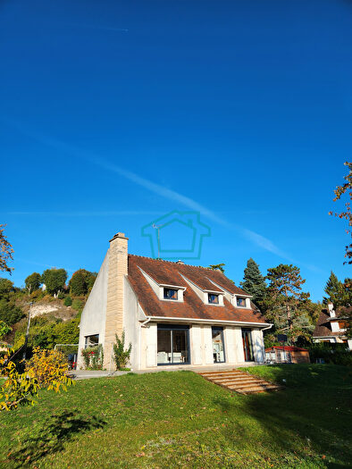 Maison à vendre - Pacy-sur-Eure - 7 pièces - 5 chambres