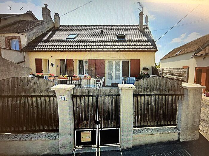 Maison à vendre - Salins - 4 pièces - 2 chambres