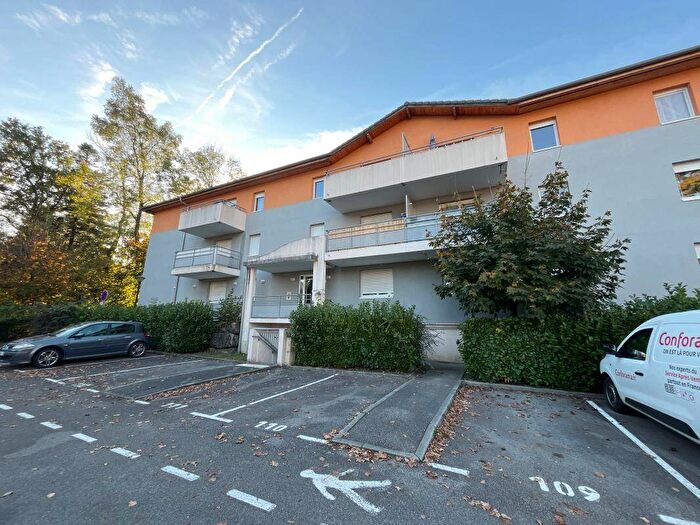 Appartement à louer - Thyez - 2 pièces - 1 chambre