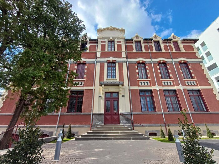 Appartement à louer - Clermont-Ferrand, Vallières, Sallins, Poncillon - 2 pièces - 1 chambre