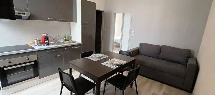 Appartement à louer - Angoulême - 3 pièces - 2 chambres