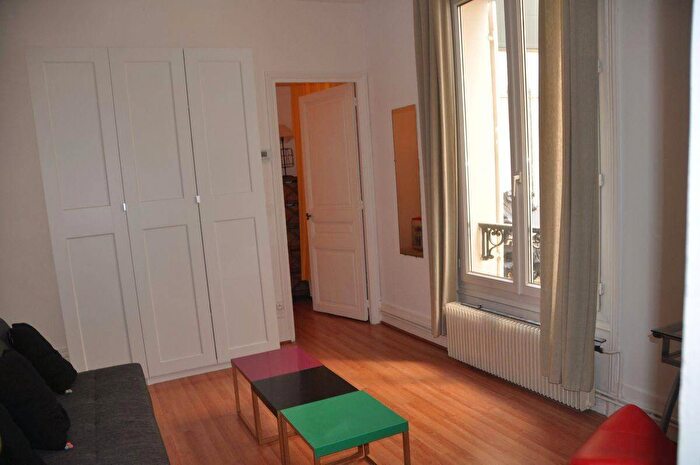 Appartement à louer - Issy-les-Moulineaux - 2 pièces - 1 chambre