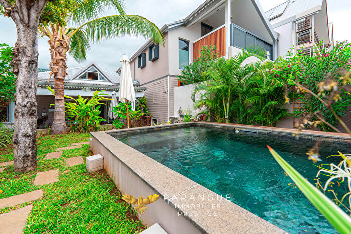 Maison à vendre - Saint-Leu - 9 pièces - 6 chambres