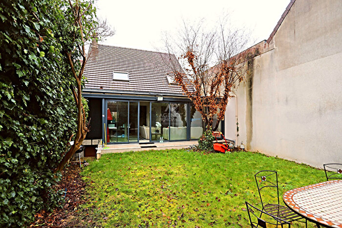 Maison 5 pièces à Nanterre, Mont Valérien, à vendre