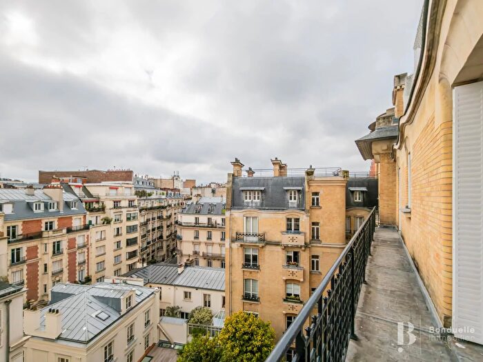Appartement à louer - Paris e , Muette-Nord, Trocadéro - 5 pièces - 3 chambres