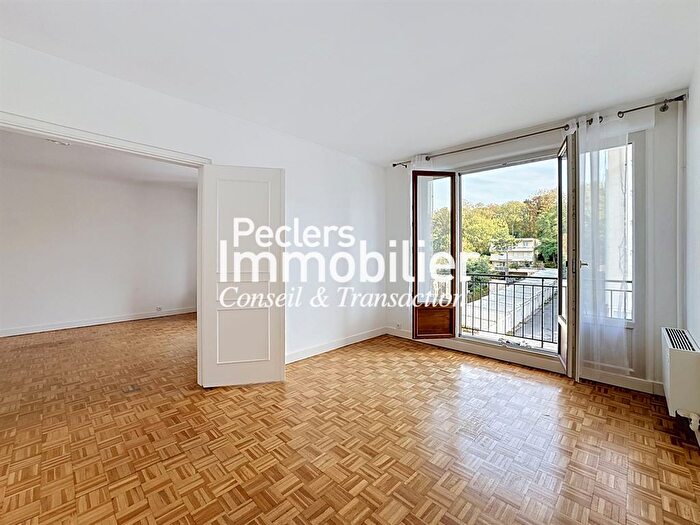 Rueil-Malmaison, Coteaux : Appartement 4 pièces à vendre