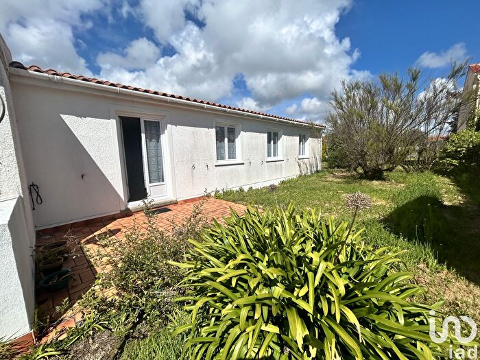 Maisons à vendre et appartements à louer - 1