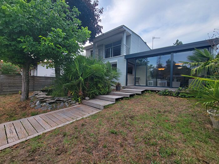 Maison à vendre - Villenave-dOrnon, Chambéry, La Monnaie, Carbonnieux, Trigan - 6 pièces - 3 chambres