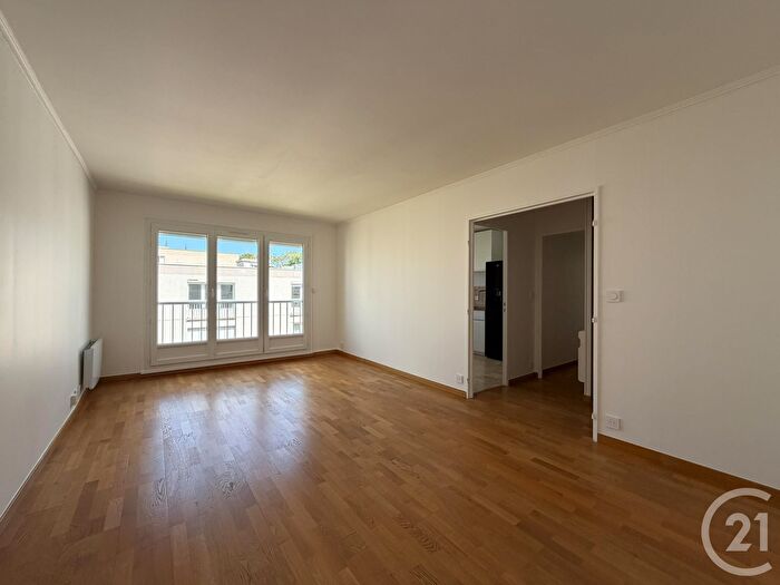 Appartement à louer - Chartres, Hôtel Dieu, Grand Faubourg - 2 pièces - 1 chambre