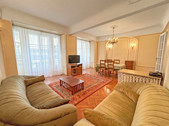 Appartement à vendre - Nice, Promenade des Anglais, Rue de France - 3 pièces - 2 chambres