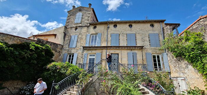 Maison à vendre - Saint-Maixent-lécole - 12 pièces - 7 chambres