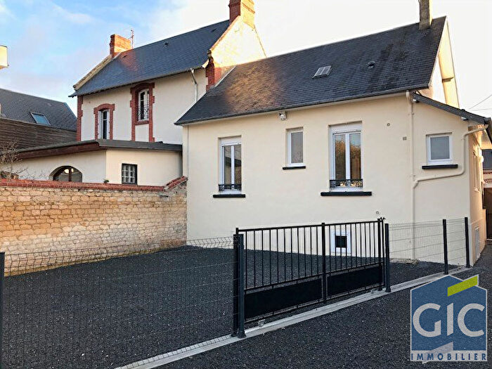 Caen, Grâce de Dieu : Maison 3 pièces à louer