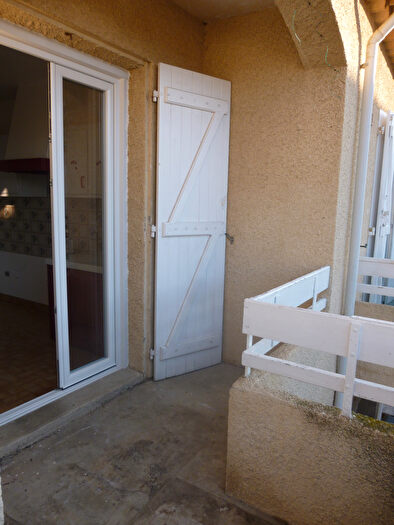 Appartement à louer - Vias, Ville - 3 pièces - 2 chambres