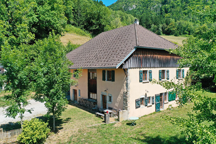 Maison à vendre - Thorens-Glières - 6 pièces - 4 chambres