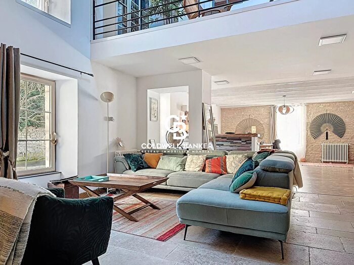 Maison à vendre - Courçon - 10 pièces - 4 chambres