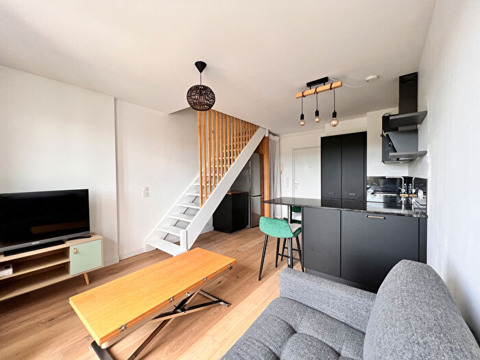 Appartement à louer - Corbeil-Essonnes, Pressoir, Prompt - 2 pièces - 1 chambre