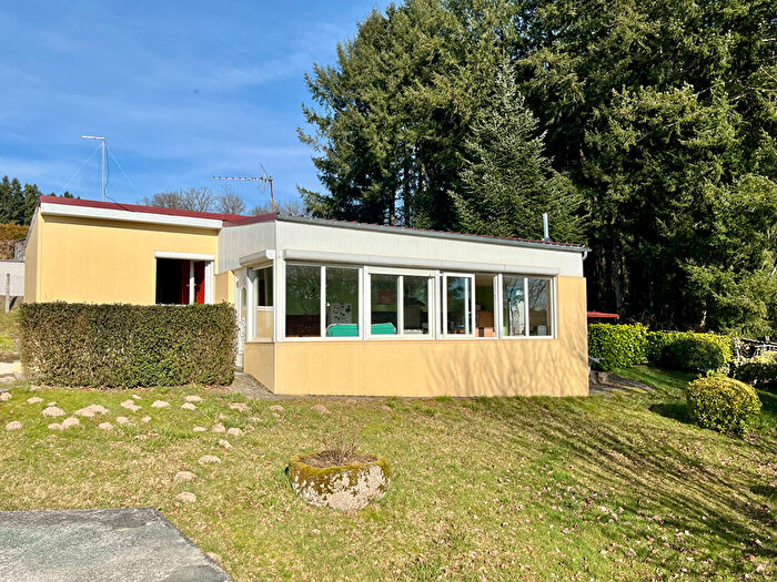 Maison à vendre - Lacapelle-Viescamp - 4 pièces - 3 chambres