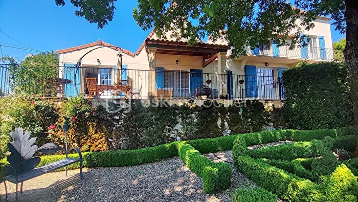 Maison 8 pièces à Lalinde, à vendre